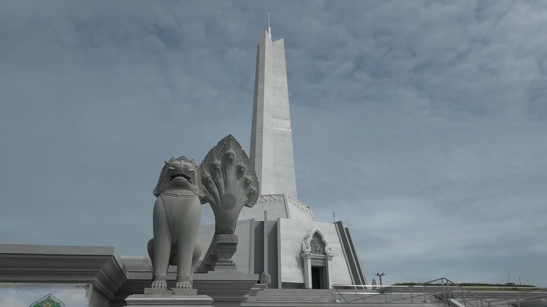 Cambodia Pm Hun Sen Unveils Monument To Own Achievements Video Ruptly