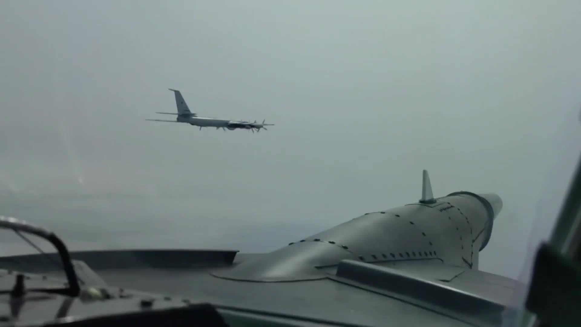 Russia: Tu-142 and MiG-31 aircraft fly missions as part of Pacific ...