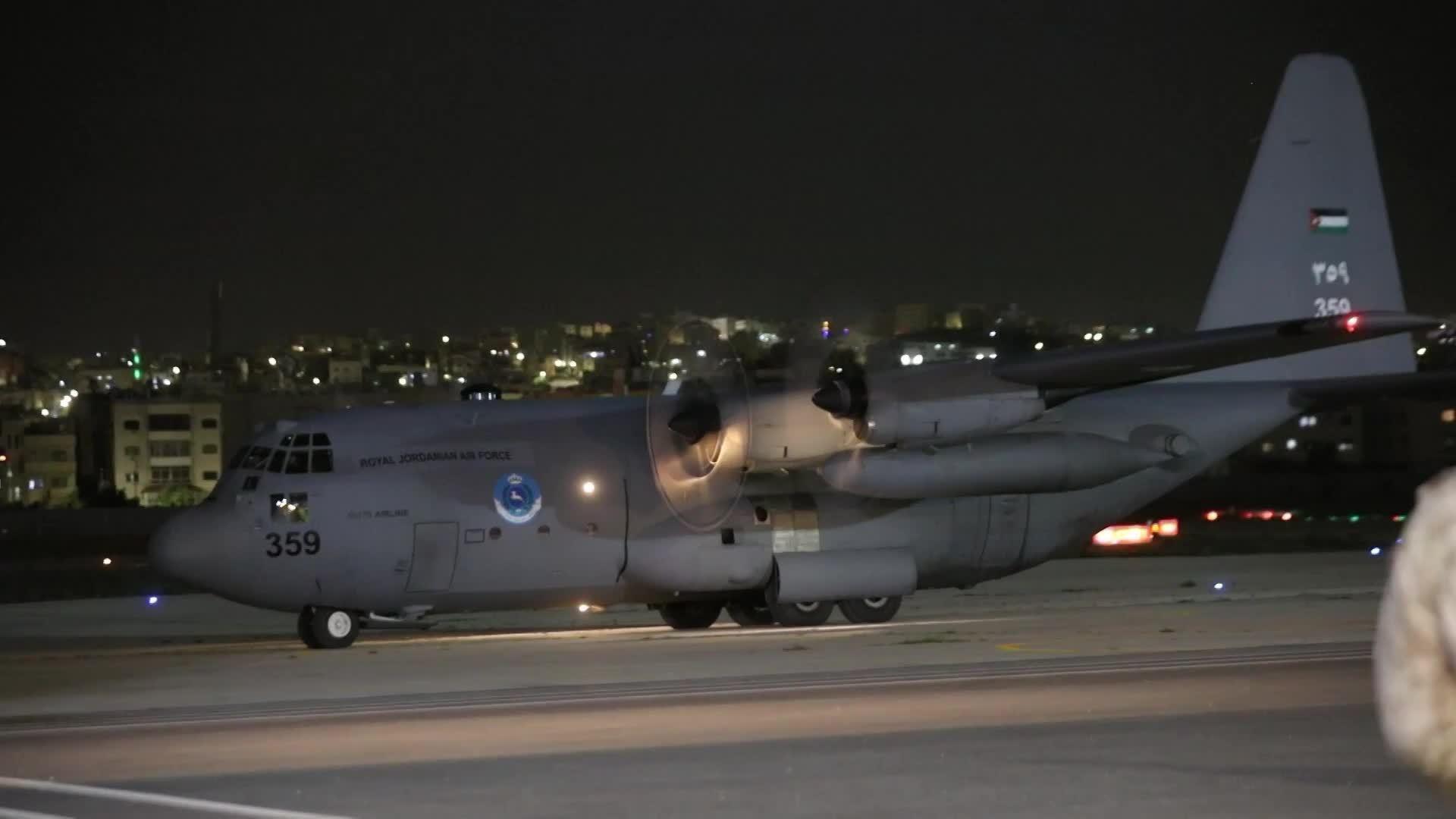 Jordan: First evacuation flight from Sudan arrives at Marka airport ...